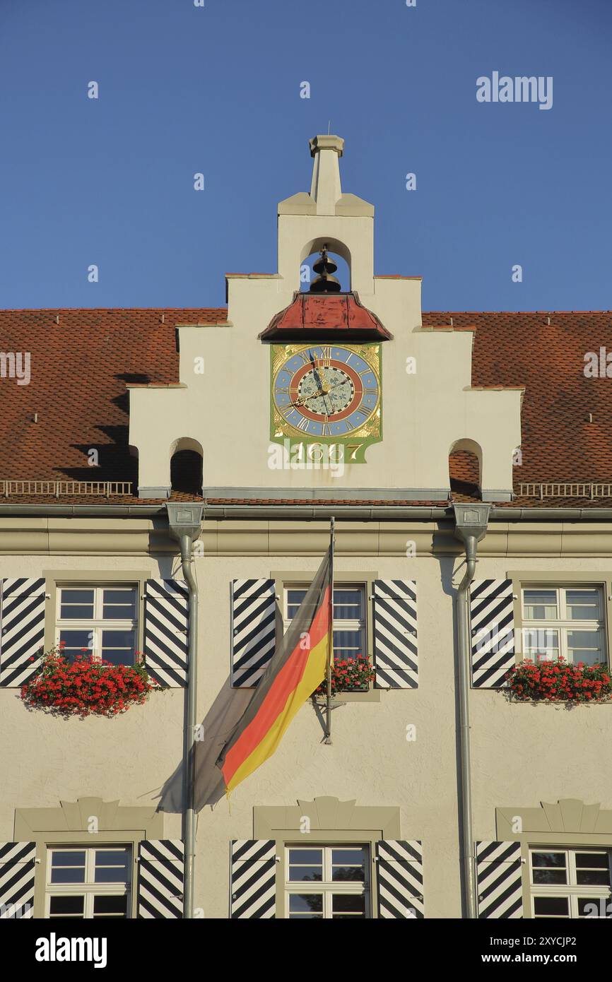 Town Hall built in 1667, Old Castle, and German national flag with ...
