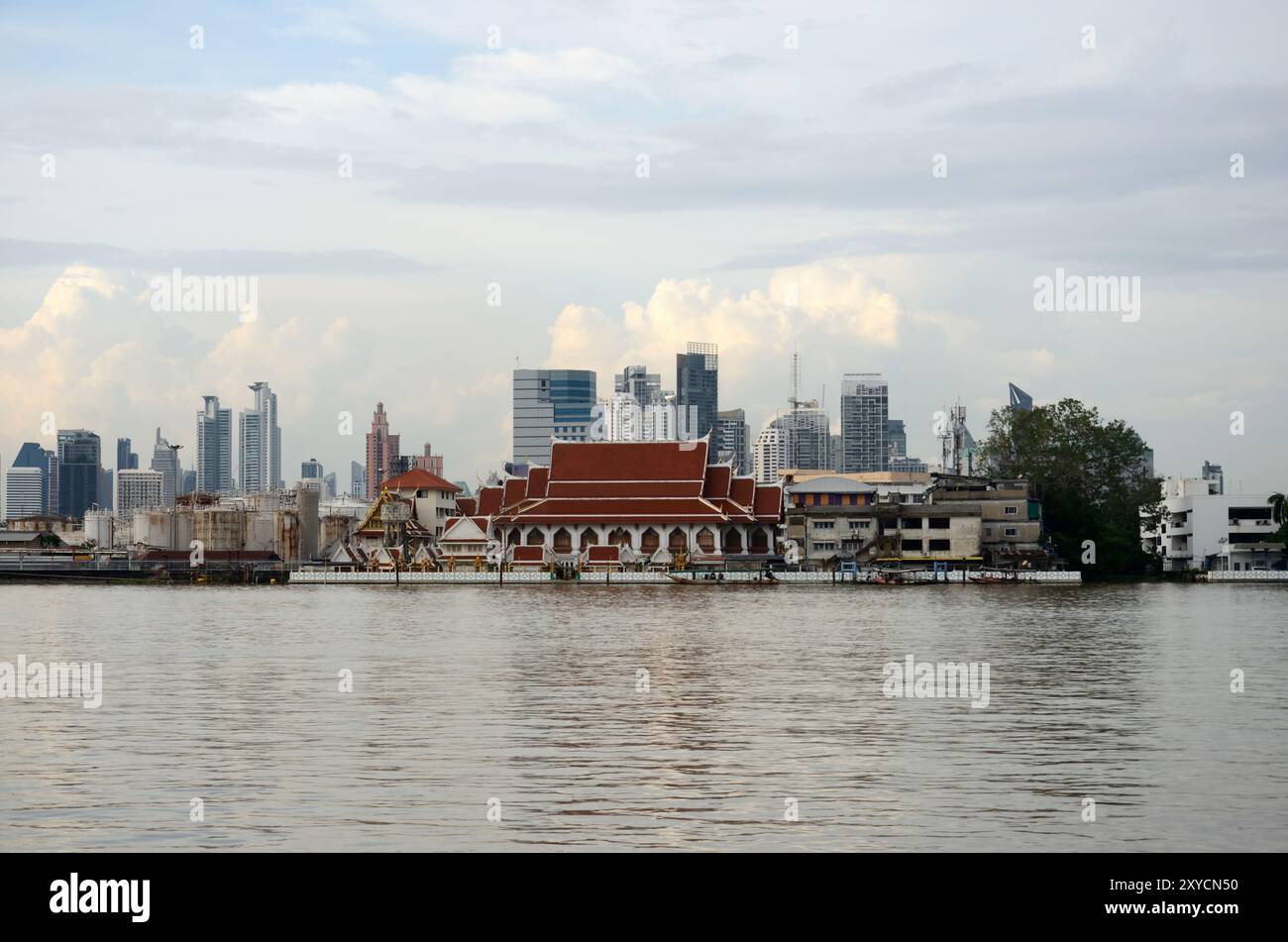 Khlong toei bangkok hi-res stock photography and images - Alamy