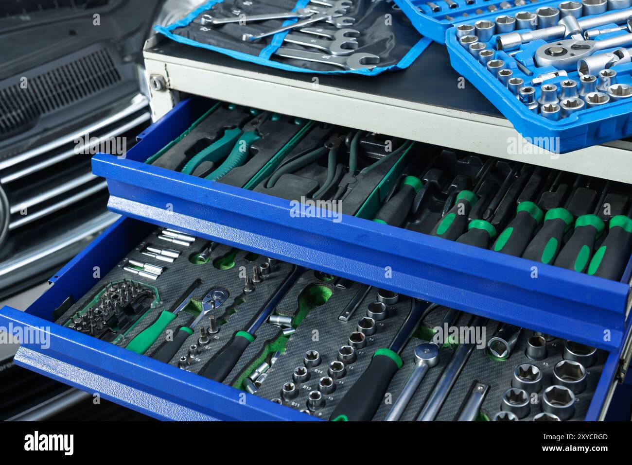 Set different auto mechanics hi-res stock photography and images - Alamy