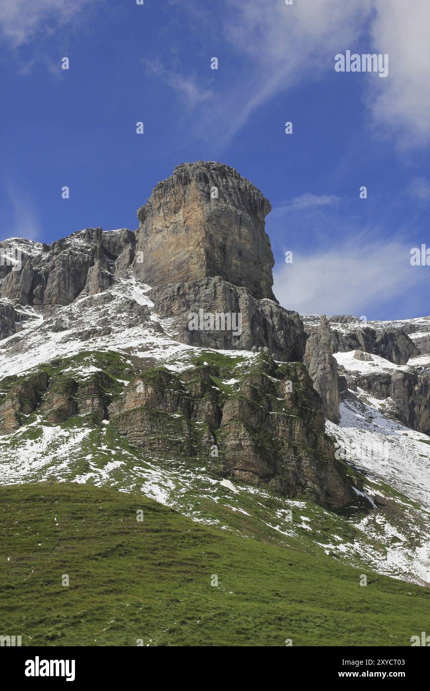 Mountain next to the Klausenpass, Swiss Alps. Scene after snowfall in ...