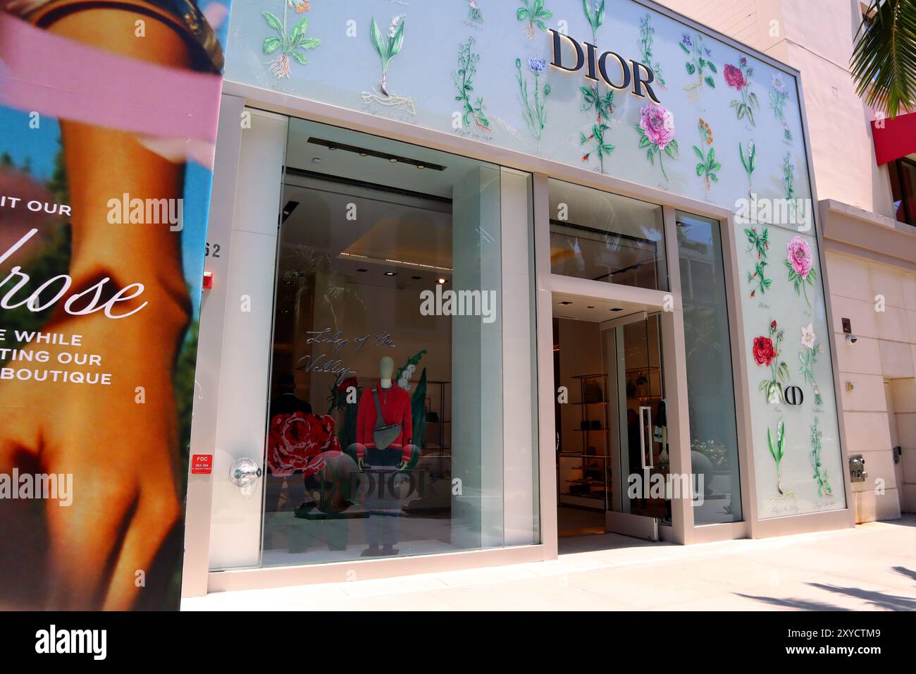 Dior store rodeo drive hi-res stock photography and images - Alamy