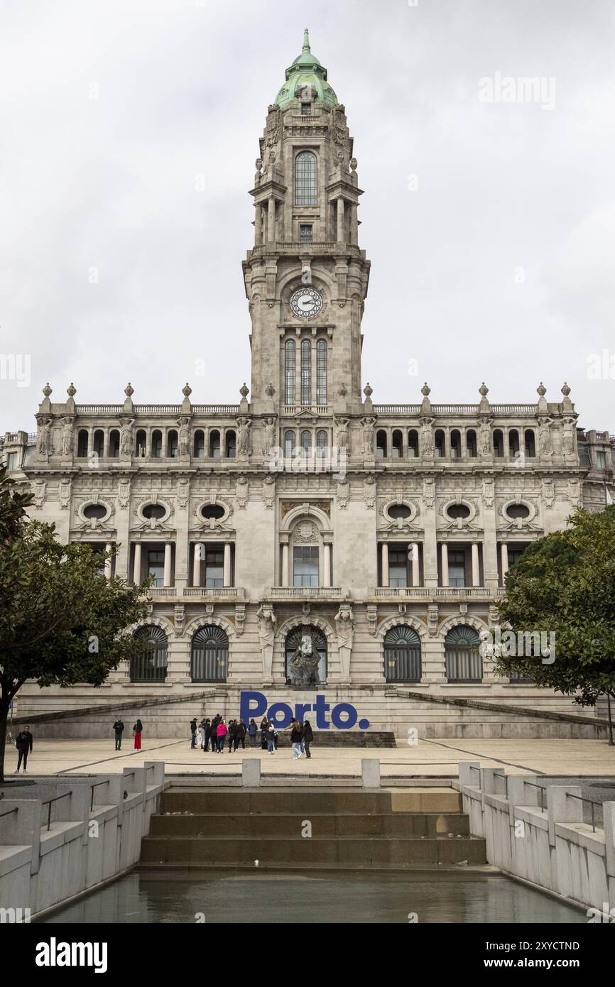 Architecture and places of interest Letras do Porto, blue lettering ...