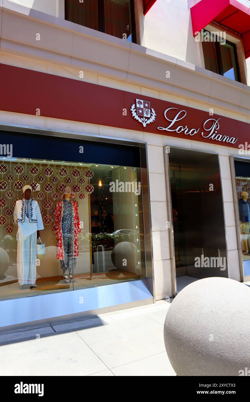 Loro piana store hi-res stock photography and images - Alamy