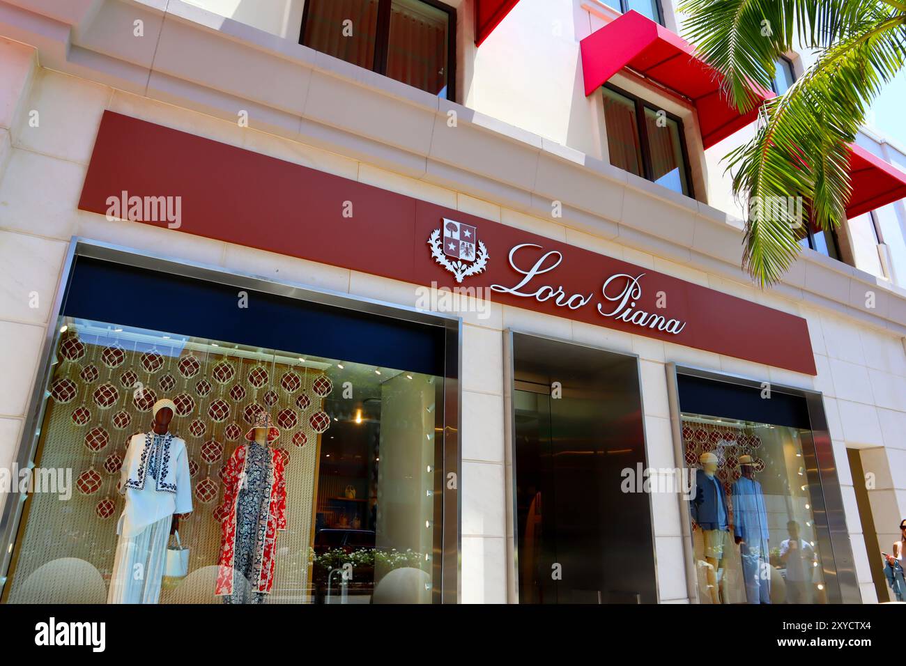 Loro piana store hi-res stock photography and images - Alamy