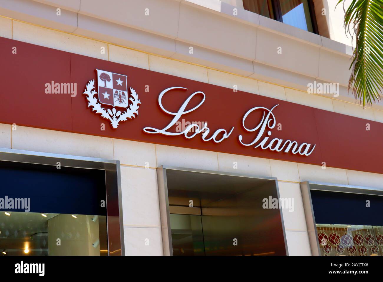 Loro piana store hi-res stock photography and images - Alamy