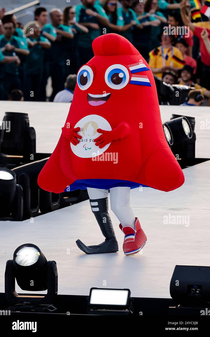 Paris, France. 28th Aug, 2024. The Olympic mascot dances during the ...