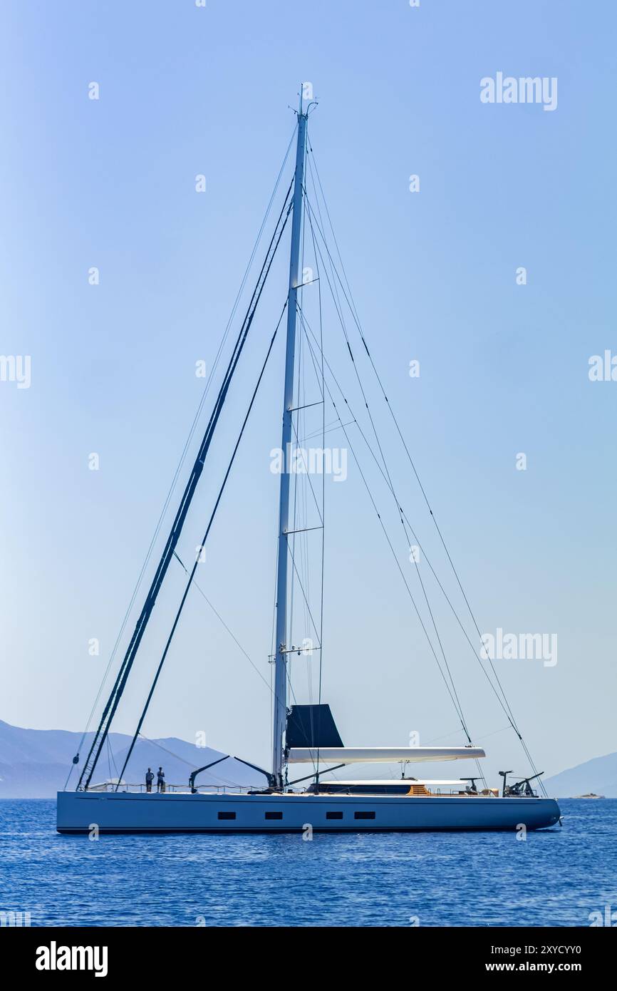 Sailing in deep blue sea hi-res stock photography and images - Alamy