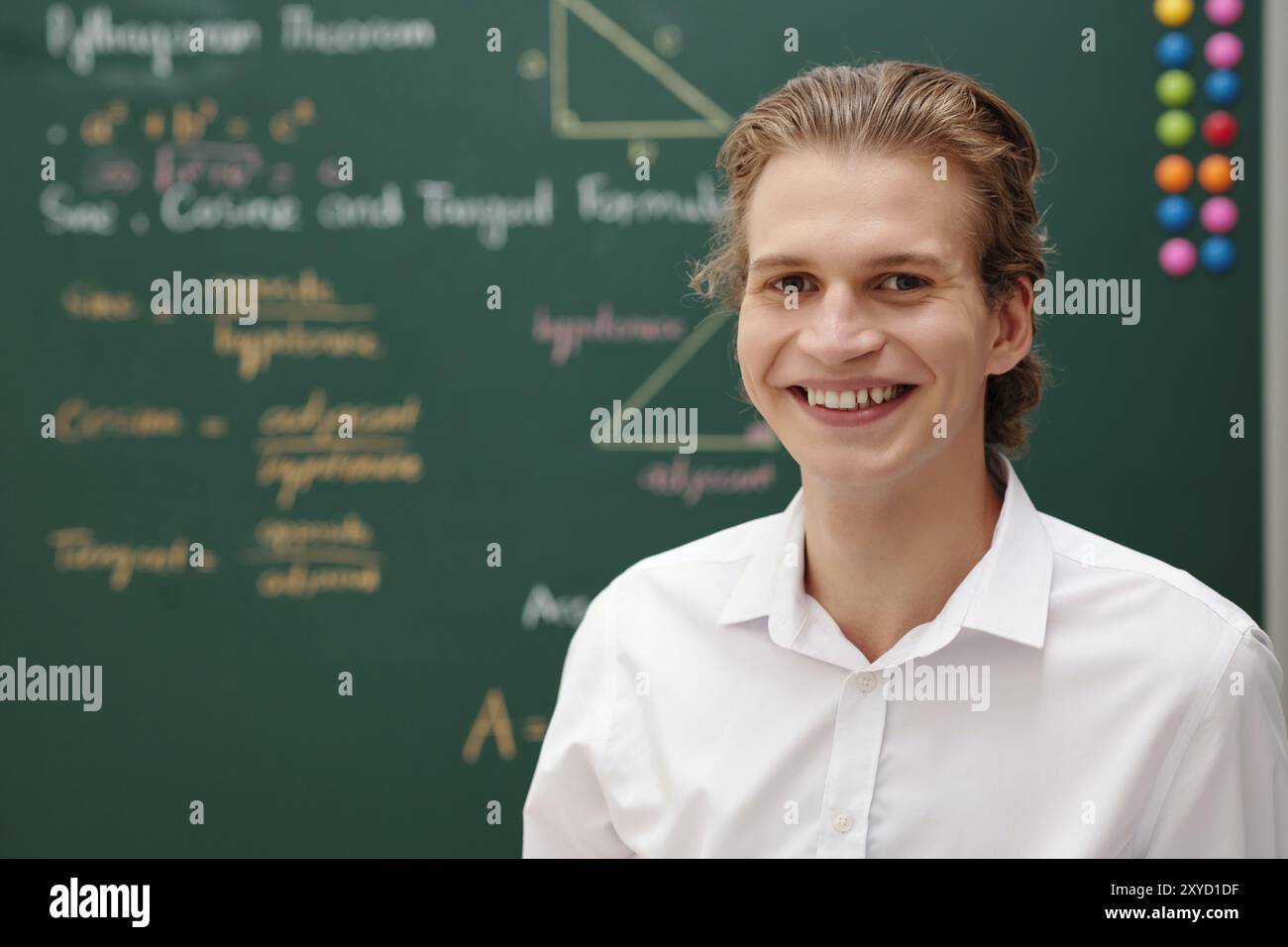 Algebra equations chalkboard hi-res stock photography and images - Alamy