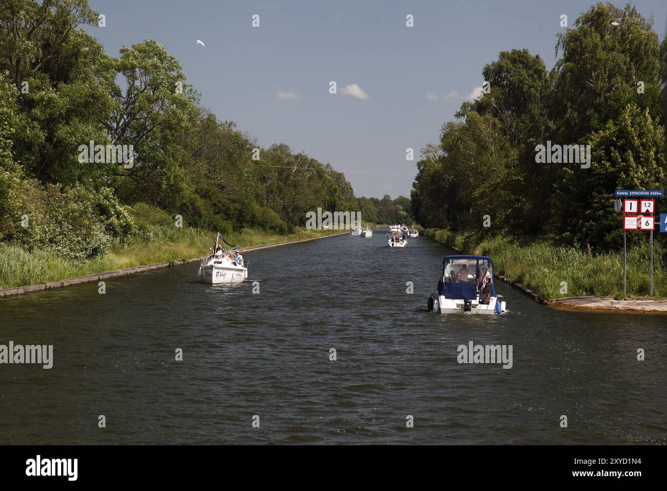 Connecting 2 lakes hi-res stock photography and images - Alamy
