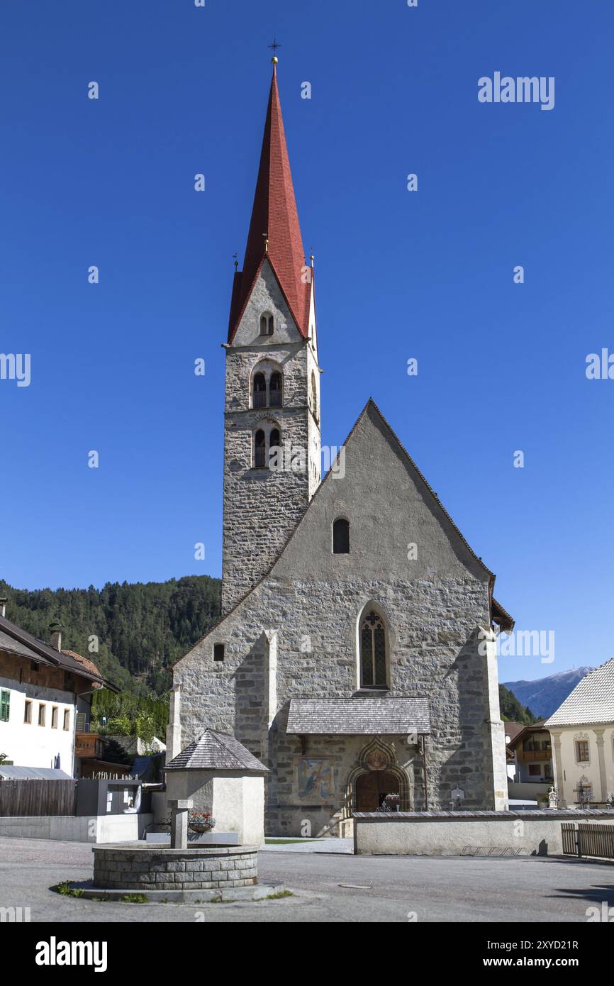 Characteristic tyrolean building hi-res stock photography and images ...