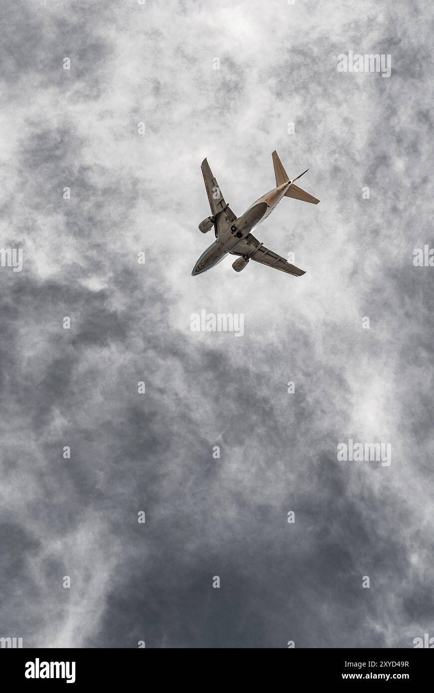 Airplane airoplane take off hi-res stock photography and images - Alamy