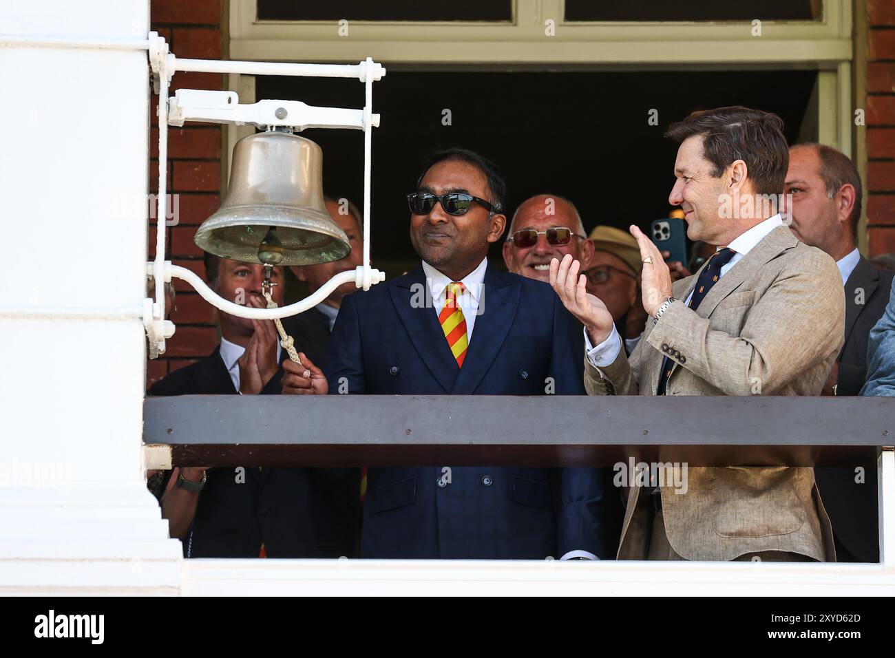 Sri Lankan former cricketer Mahela Jayawardene rings the five minute ...