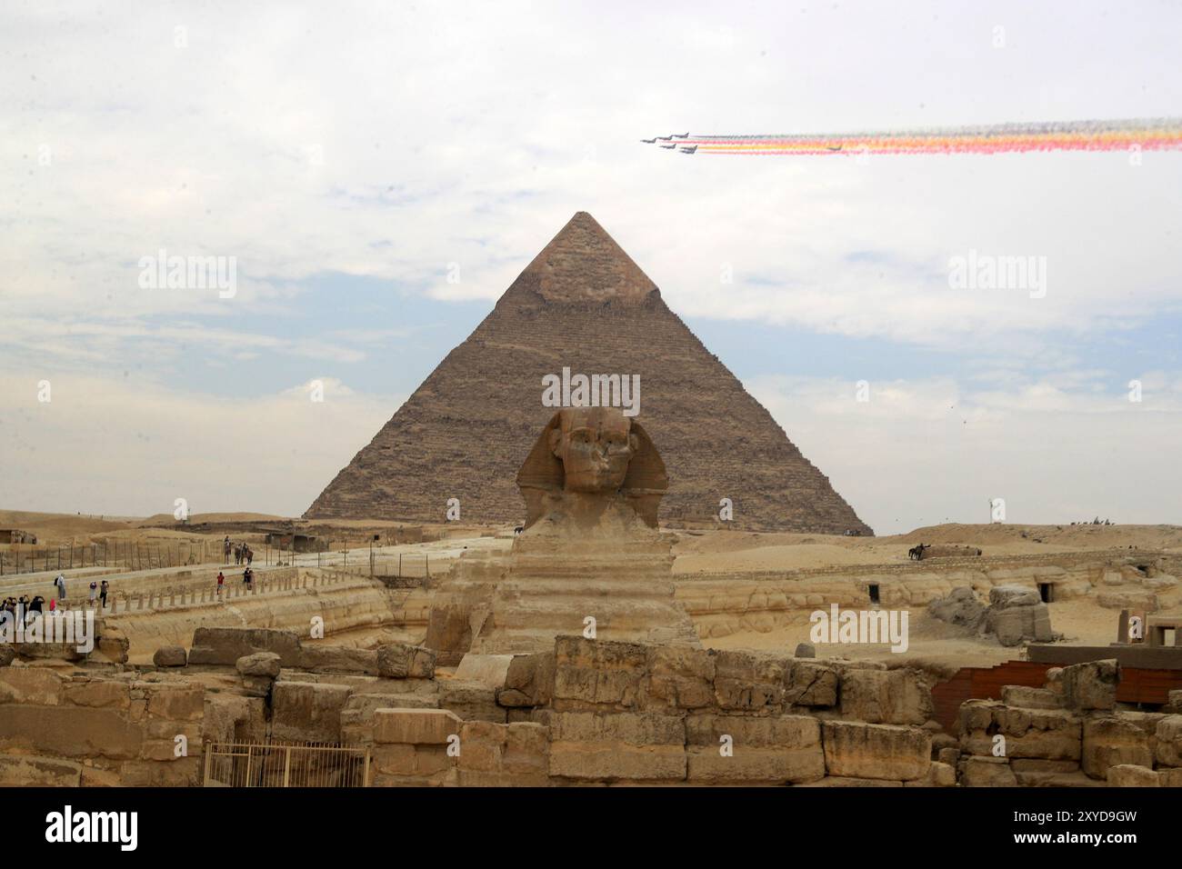 Cairo, Egypt. 28th Aug, 2024. J-10 fighter jets from China's Bayi ...