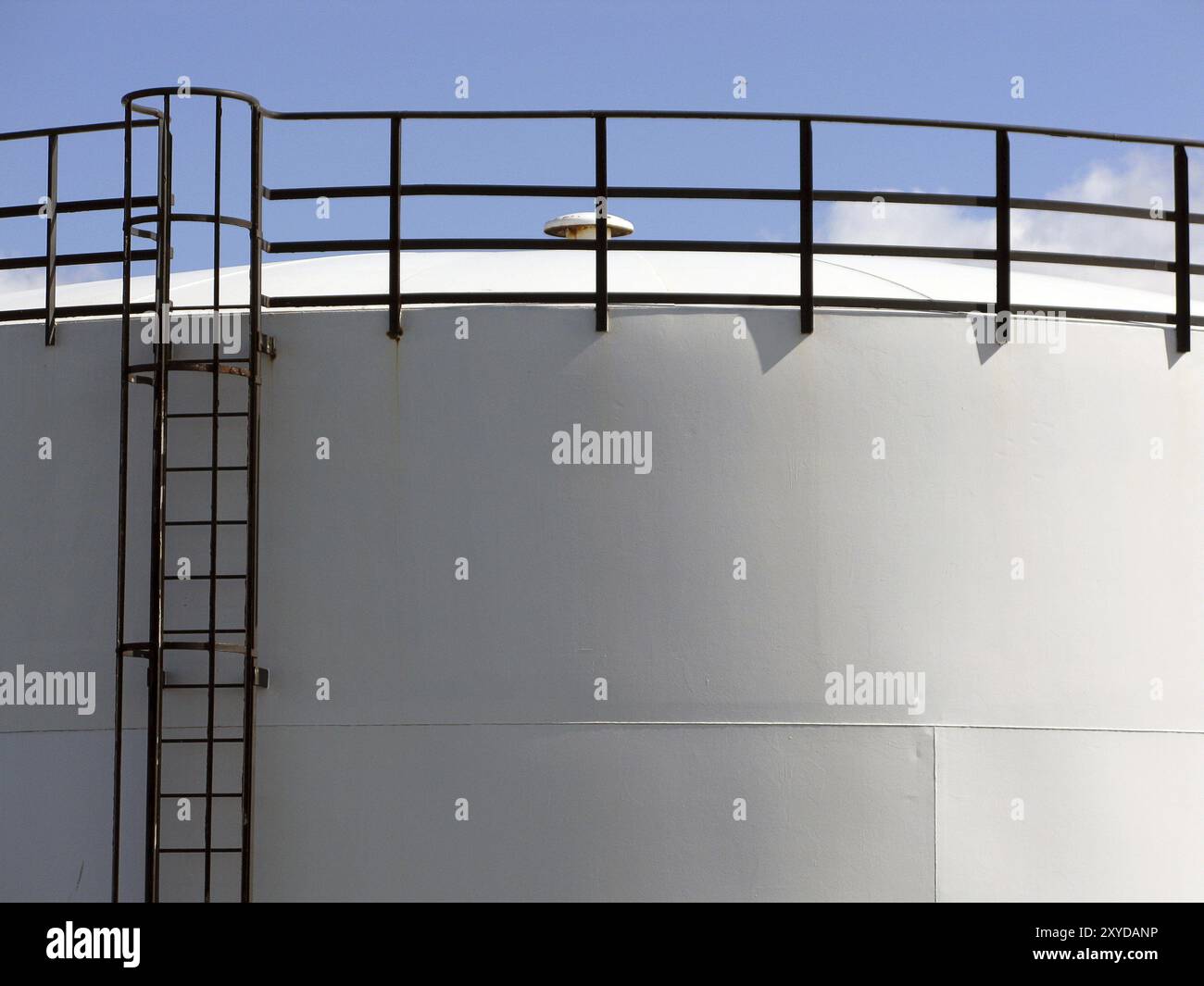 Oil depots hi-res stock photography and images - Alamy