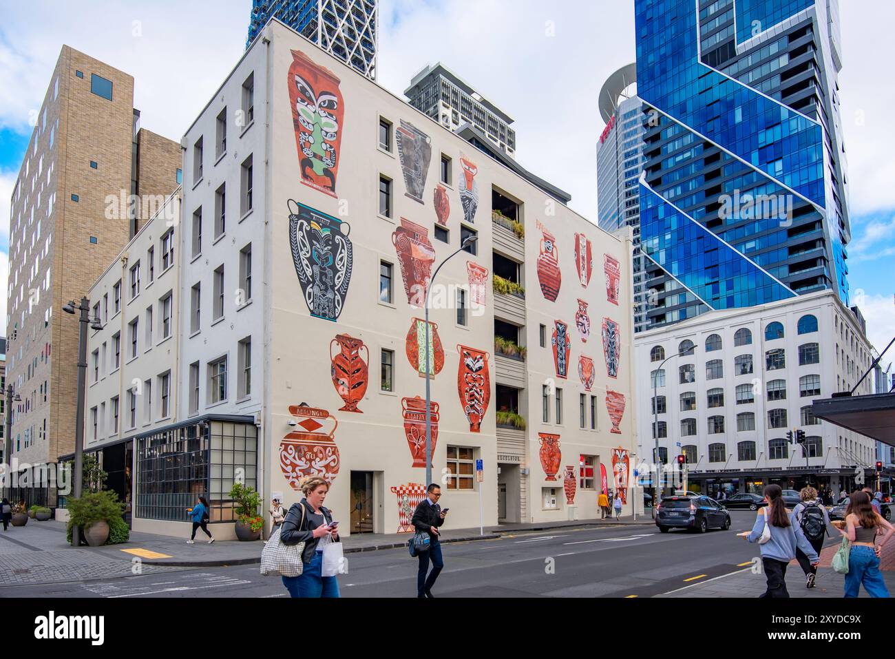 Excelsior building mural auckland hi-res stock photography and images ...