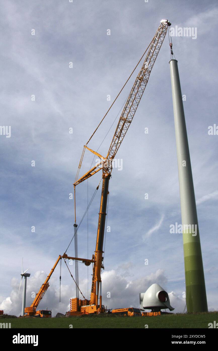 Wind turbine assembly Stock Photo - Alamy