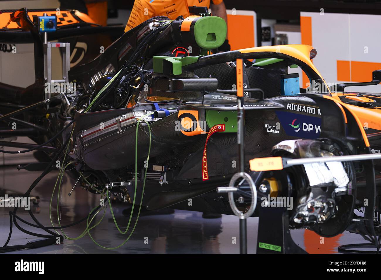 McLaren F1 Team MCL38, mechanical detail, side pods, radiator during ...