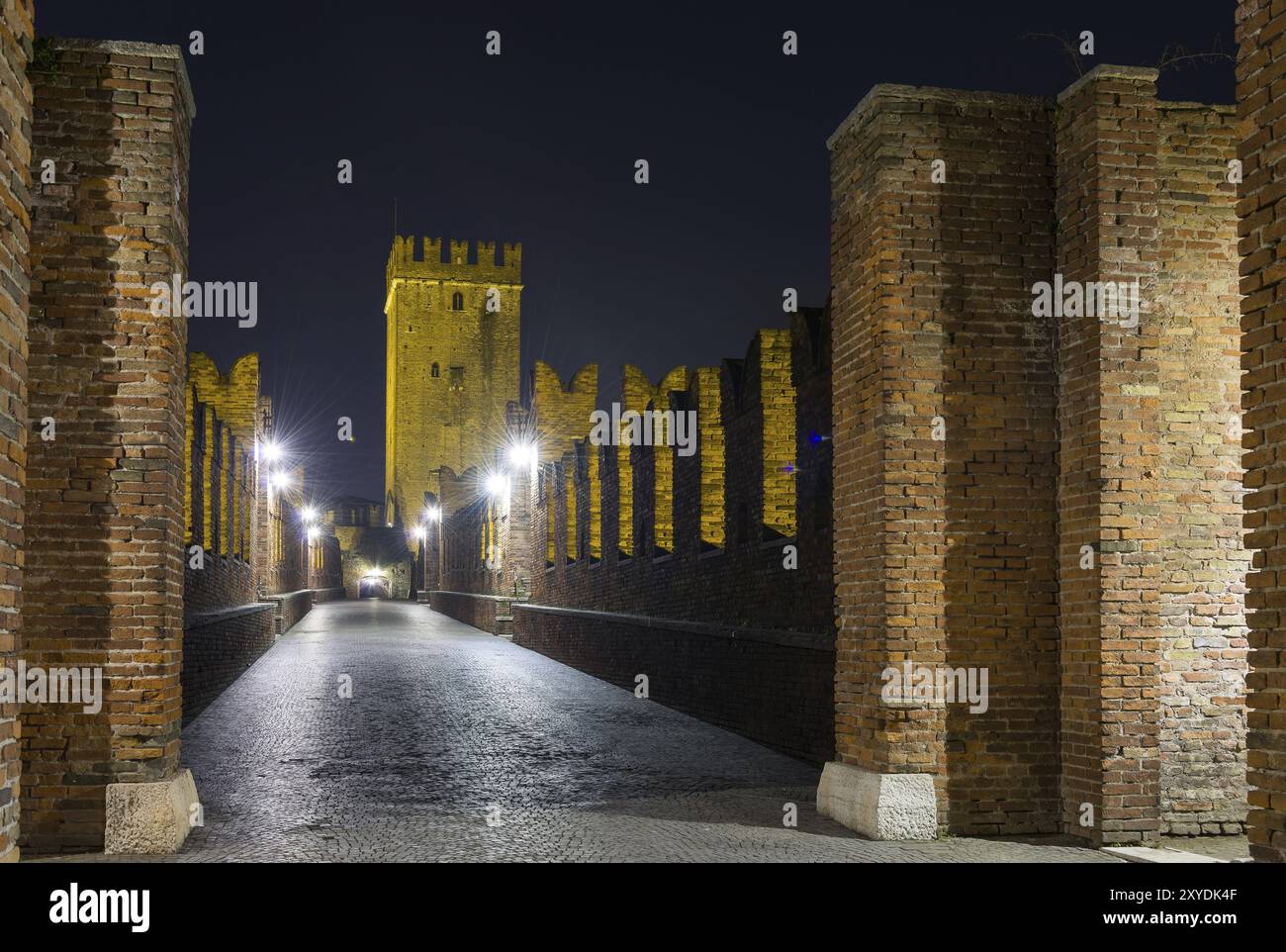 THe medieval bridge of Castelvecchio, one of the symbols of Verona ...