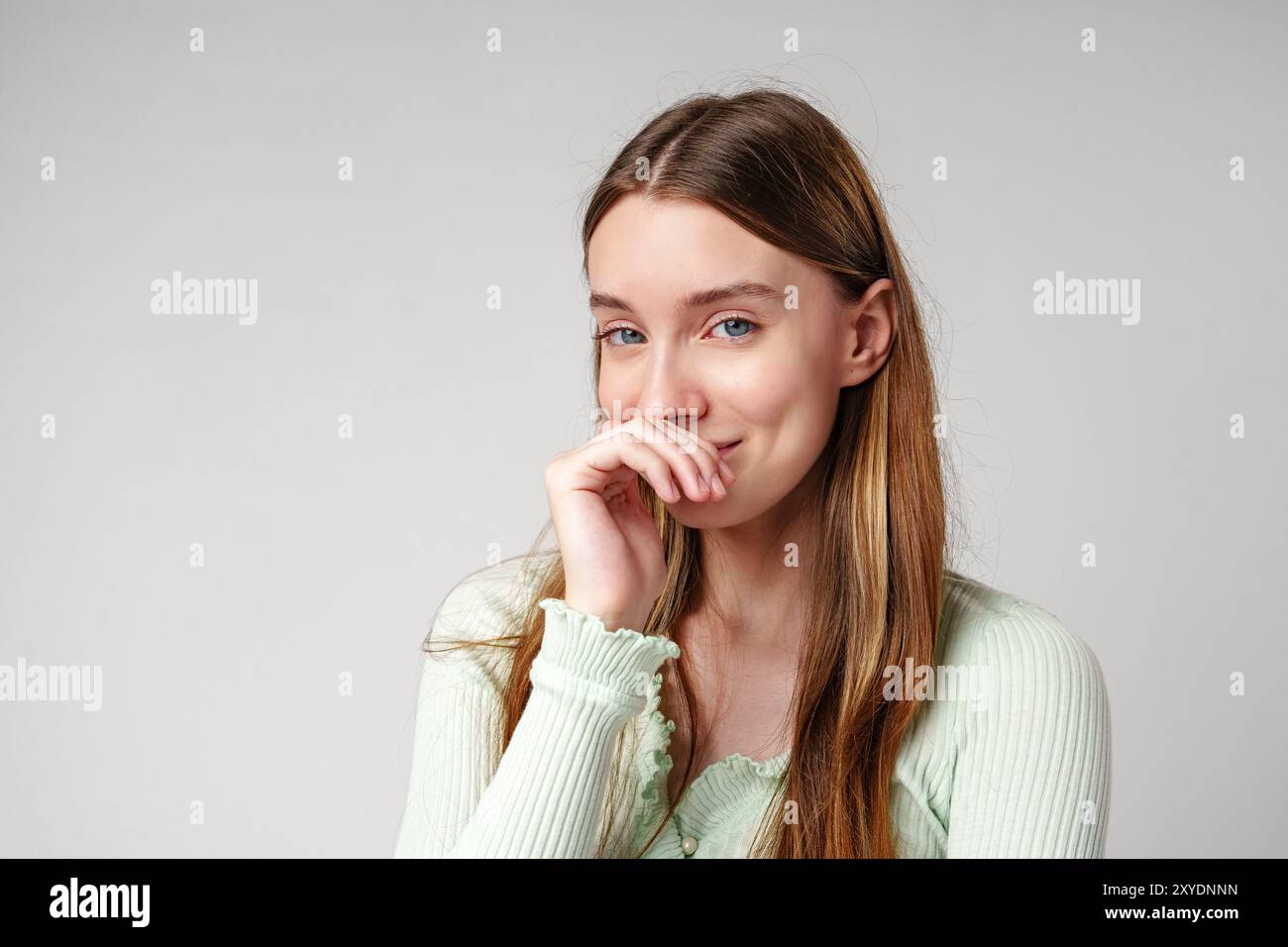 Smile shyly hi-res stock photography and images - Alamy