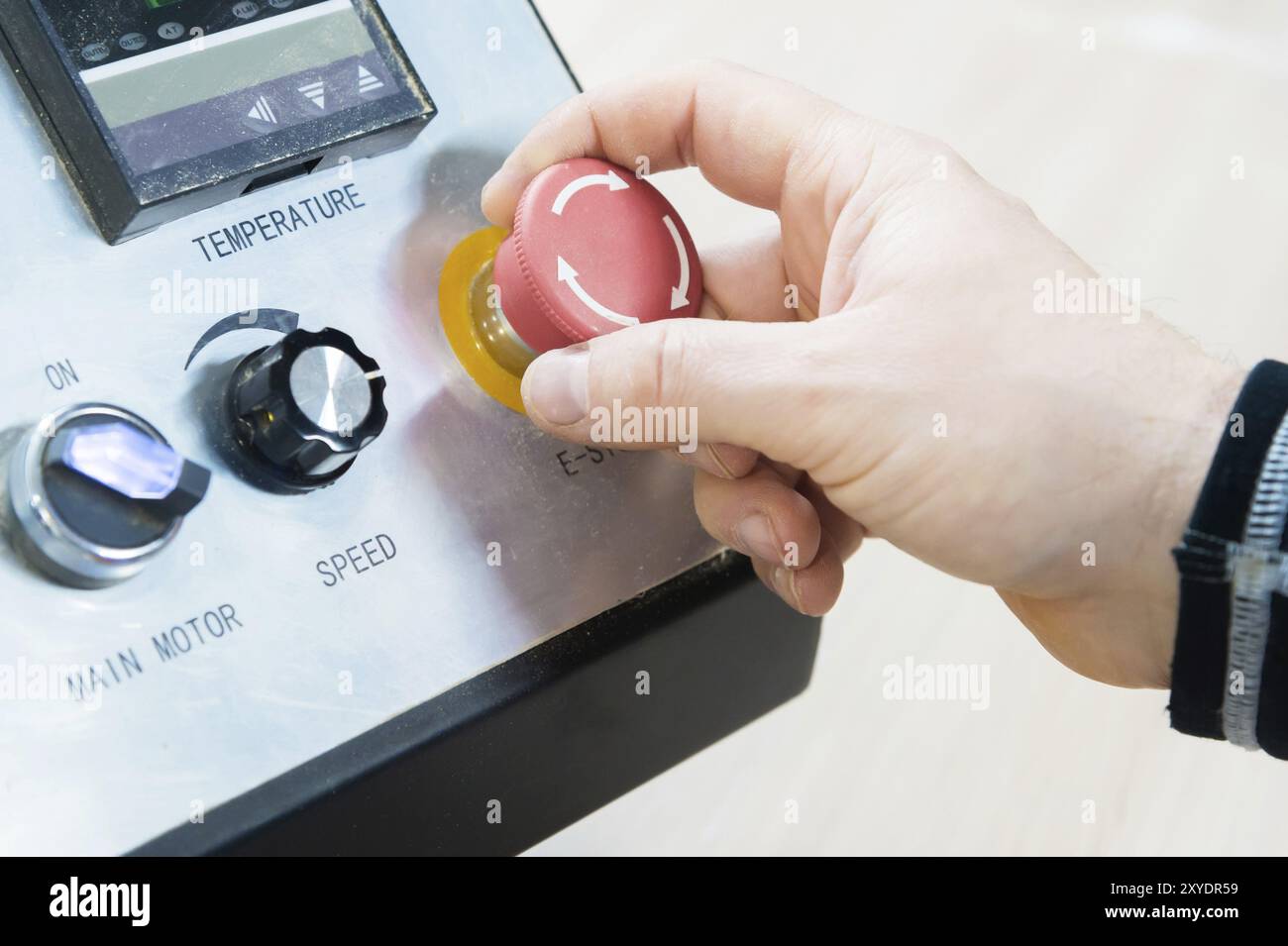 Hand press red details button hi-res stock photography and images - Alamy