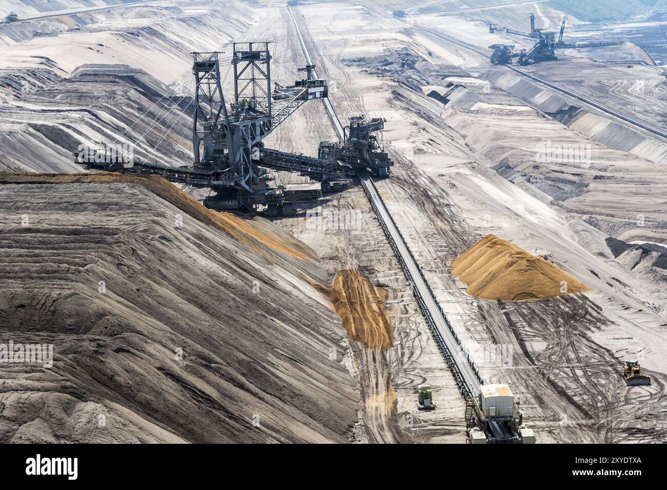 Lignite dredger hi-res stock photography and images - Alamy