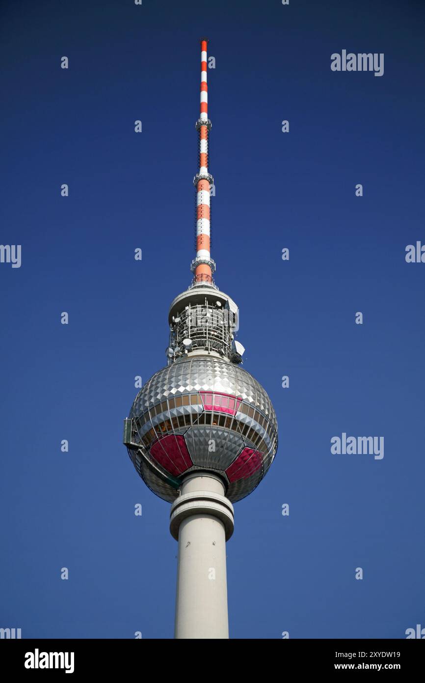 Tv transmitter lookout tower hi-res stock photography and images - Alamy