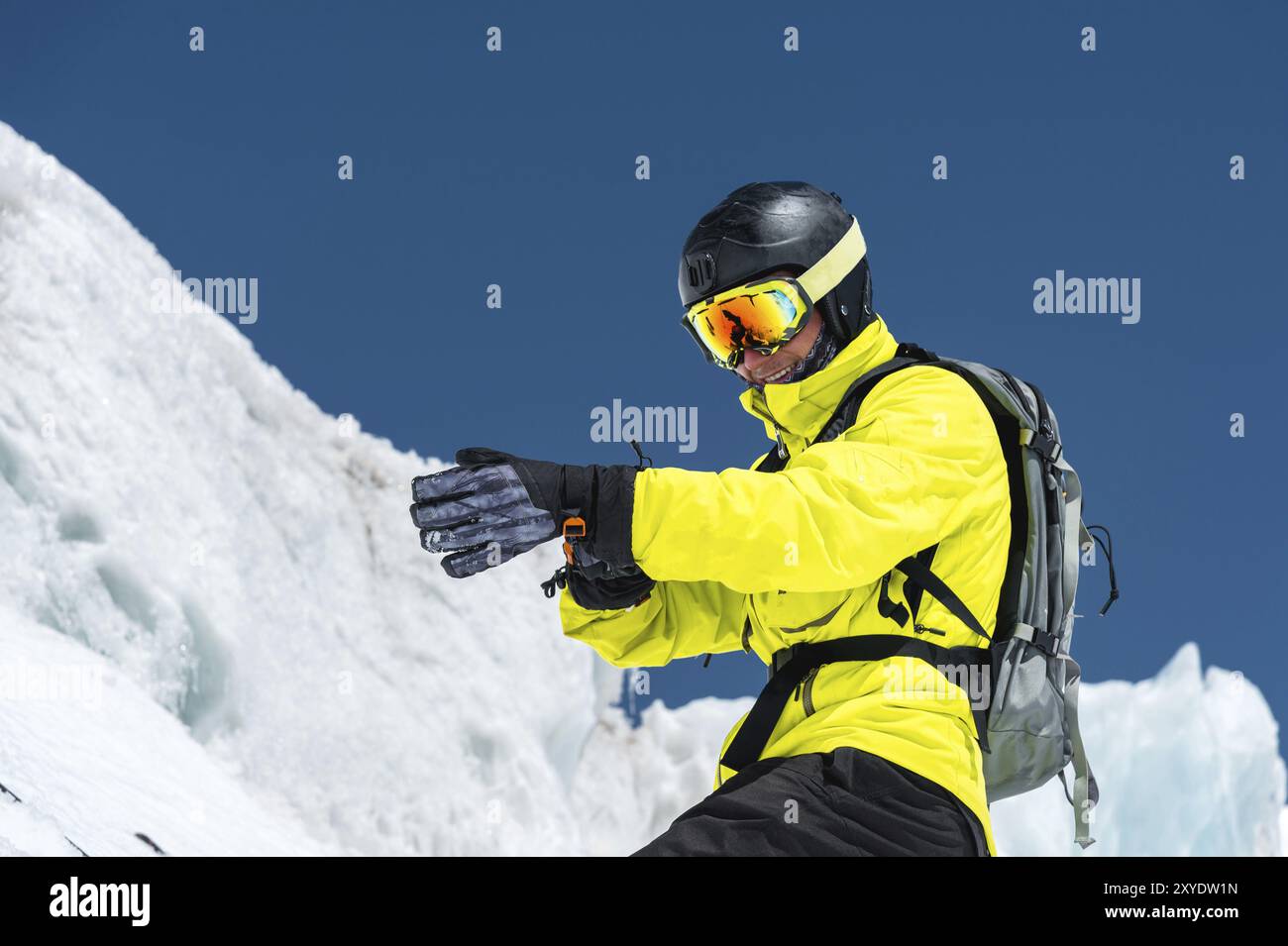 Professional female skier in hi-res stock photography and images - Alamy