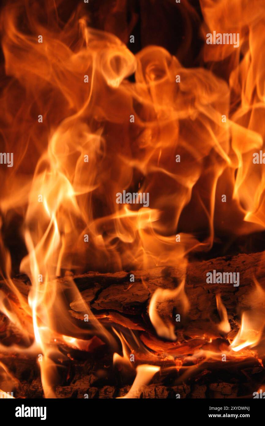 Warm open fires hi-res stock photography and images - Alamy