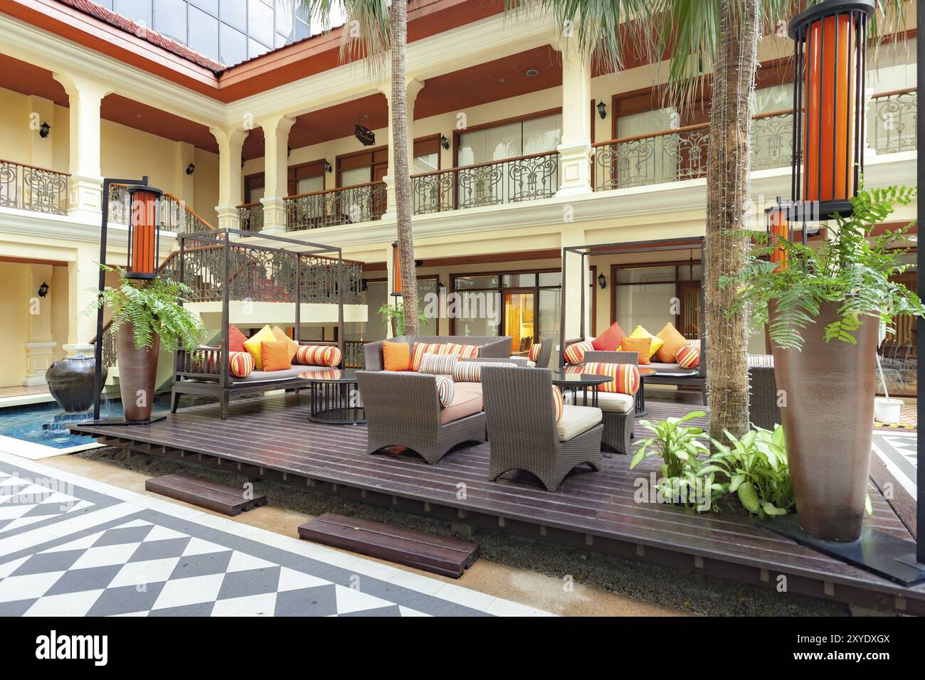 Lounge zones hi-res stock photography and images - Alamy