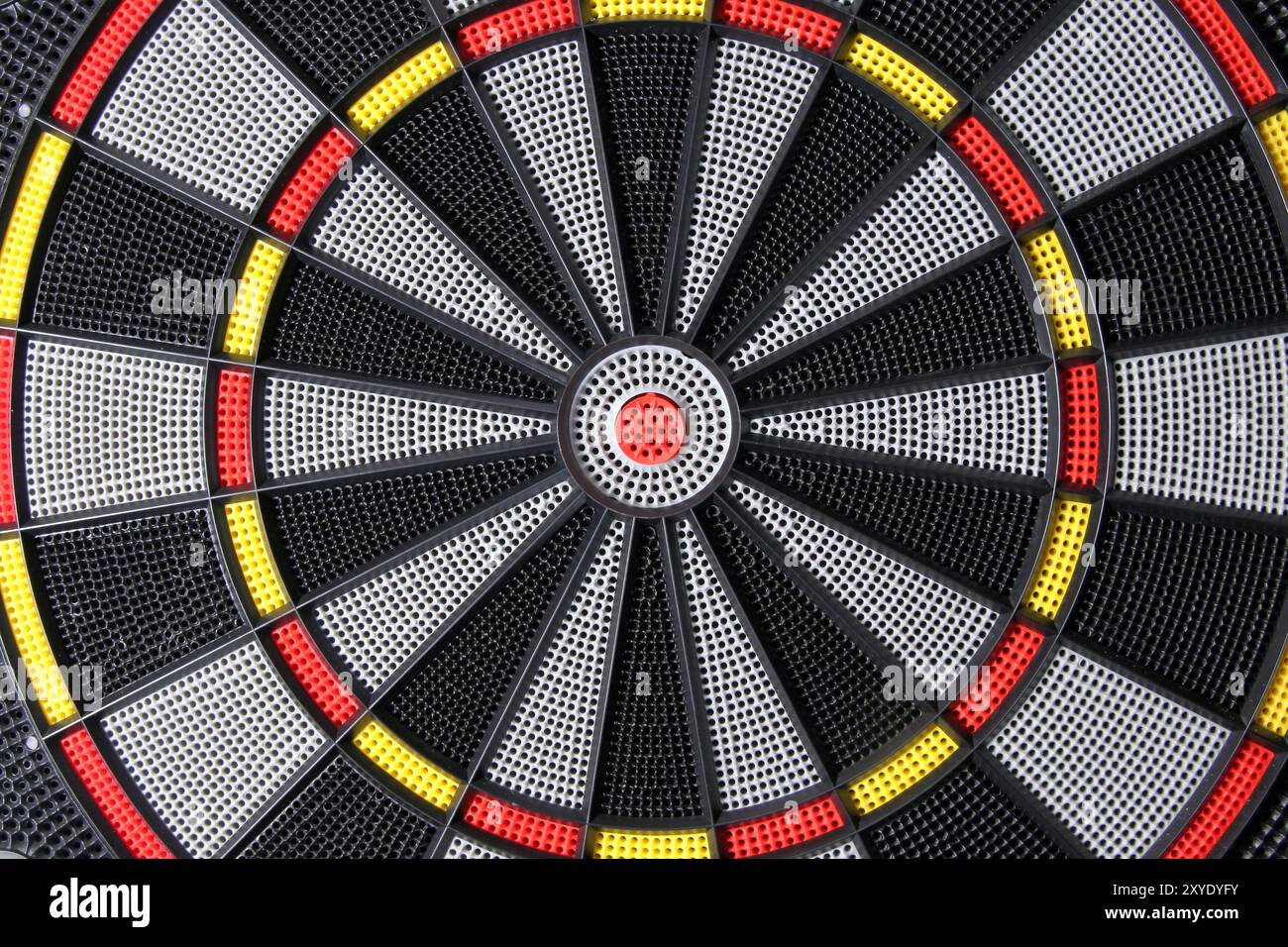 Empty darts board hi-res stock photography and images - Alamy