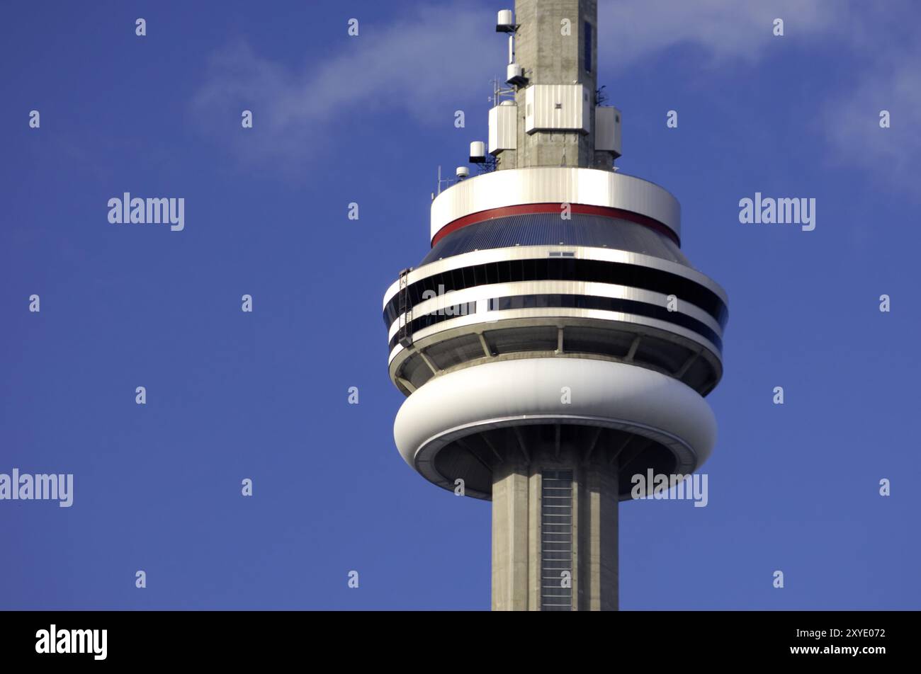 Cn tower toronto observation deck hi-res stock photography and images ...