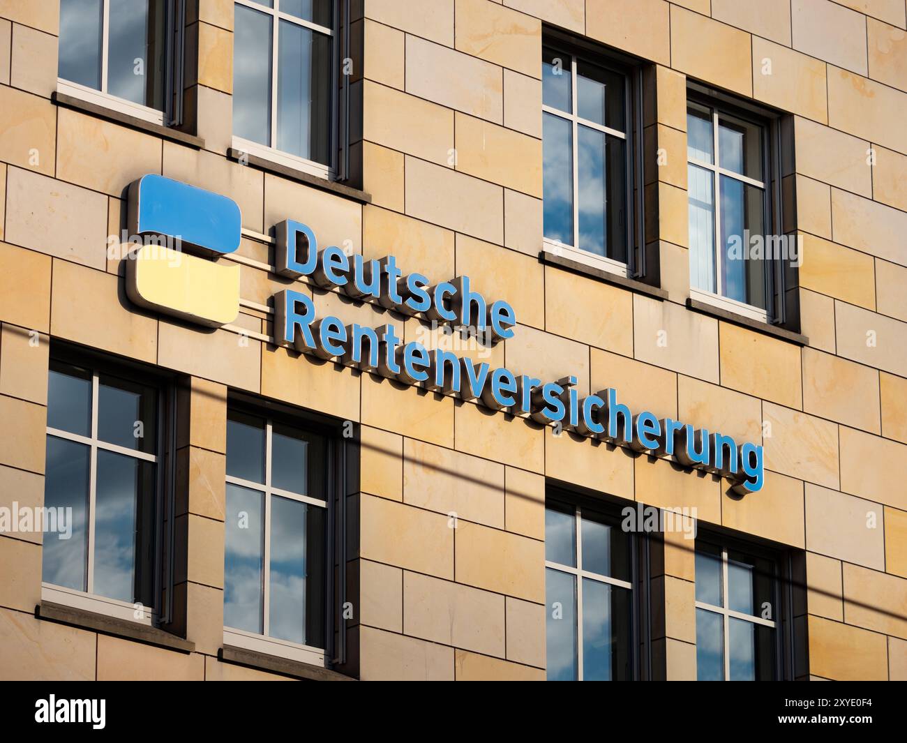 Deutsche rentenversicherung sign hi-res stock photography and images ...