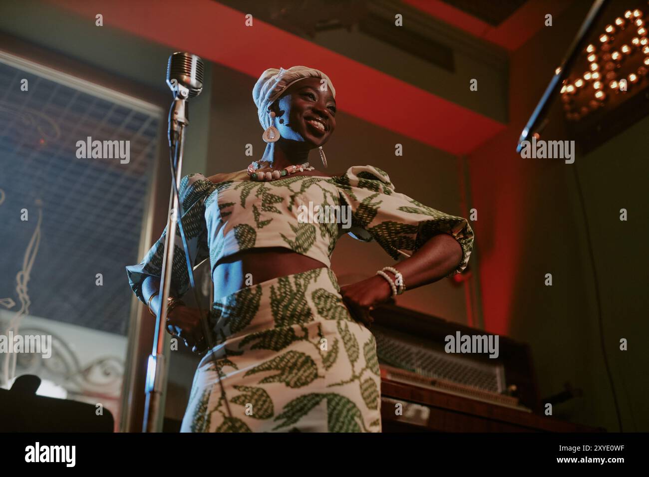 Self esteem singer hi-res stock photography and images - Alamy