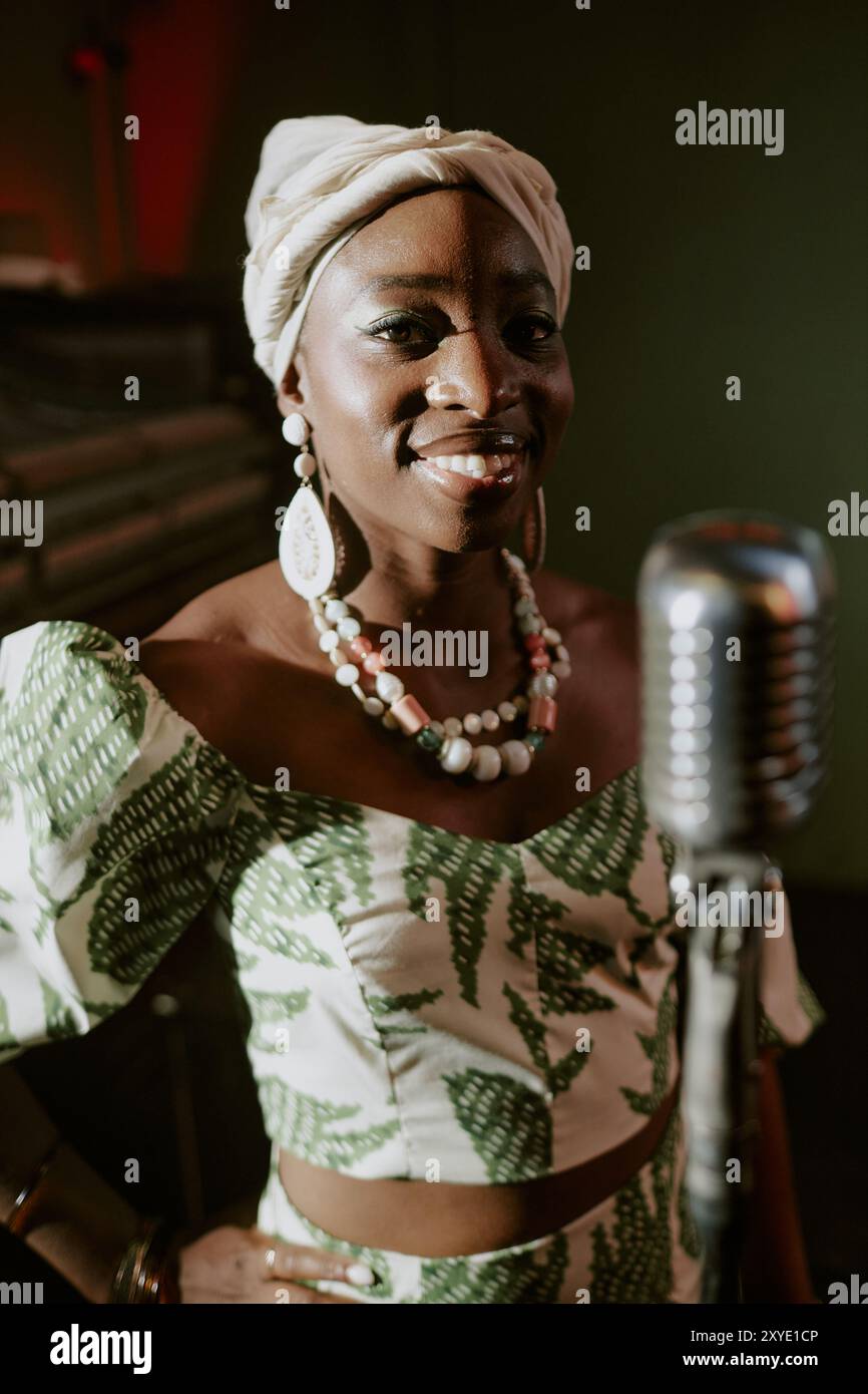 Self esteem singer hi-res stock photography and images - Alamy