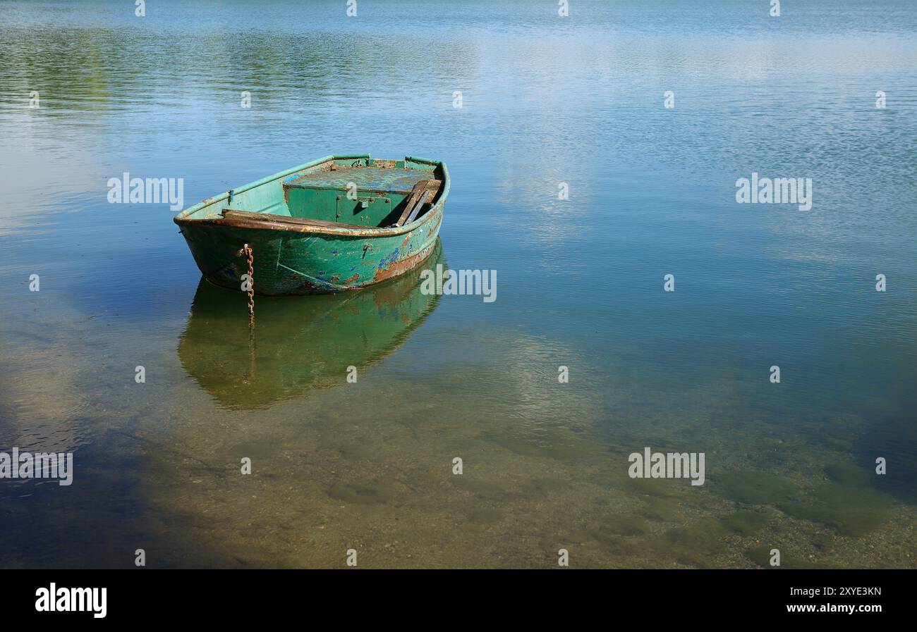 Decayed rowing boat hi-res stock photography and images - Alamy