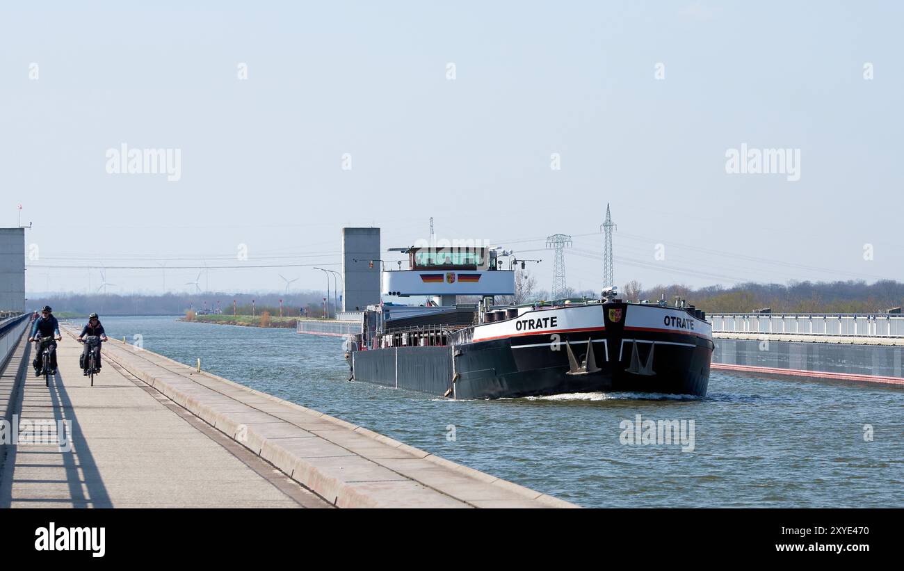A cargo ship on the trough bridge completed in 2003 Stock Photo - Alamy