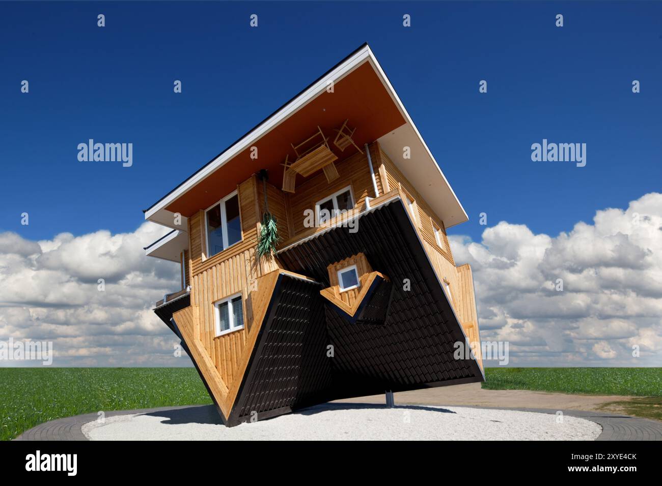 Crazy house upside down house hi-res stock photography and images - Alamy