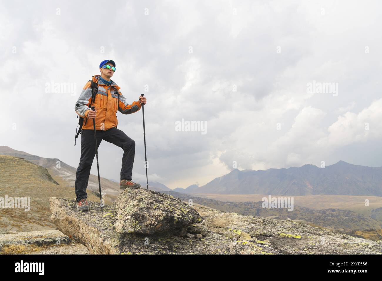 Walkers wearing backpacks hi-res stock photography and images - Alamy