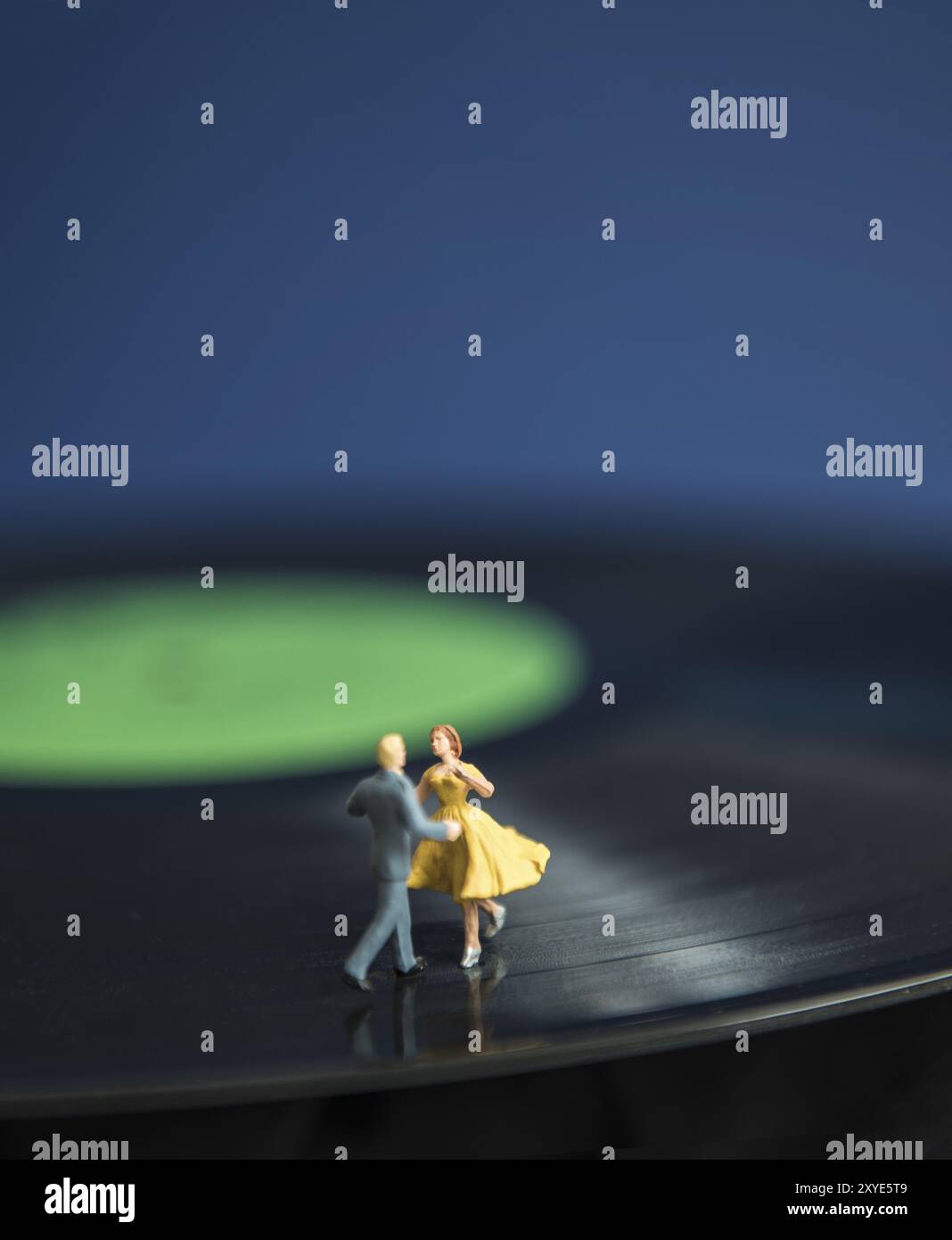 Record movements hi-res stock photography and images - Alamy