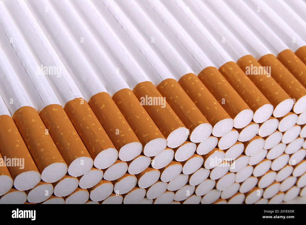 Cigaret picture hi-res stock photography and images - Alamy