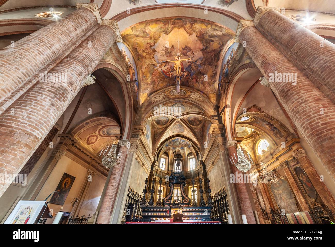 Pre romanesque 7th century hi-res stock photography and images - Alamy