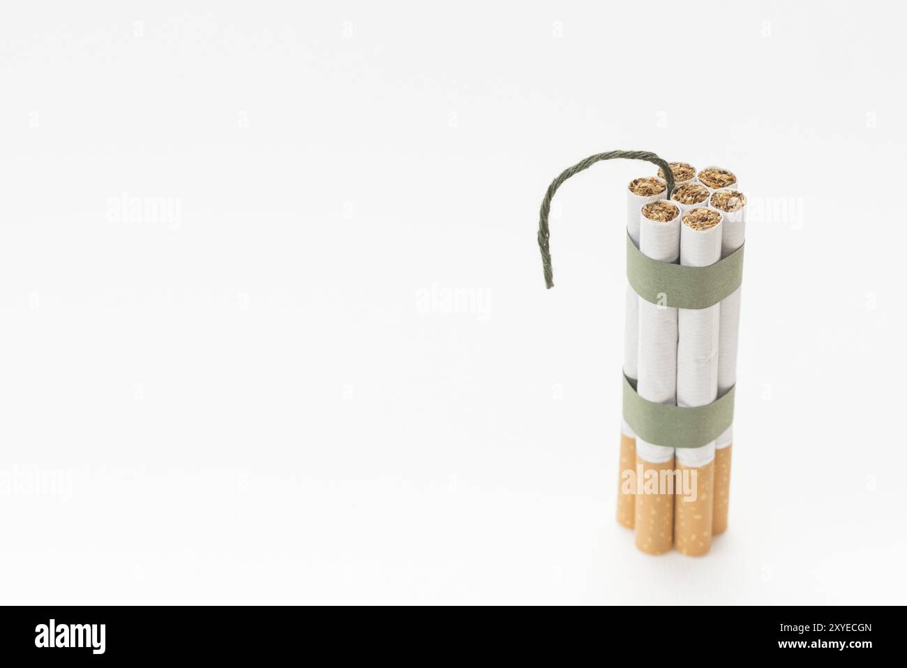 Multiple cigarettes hi-res stock photography and images - Alamy