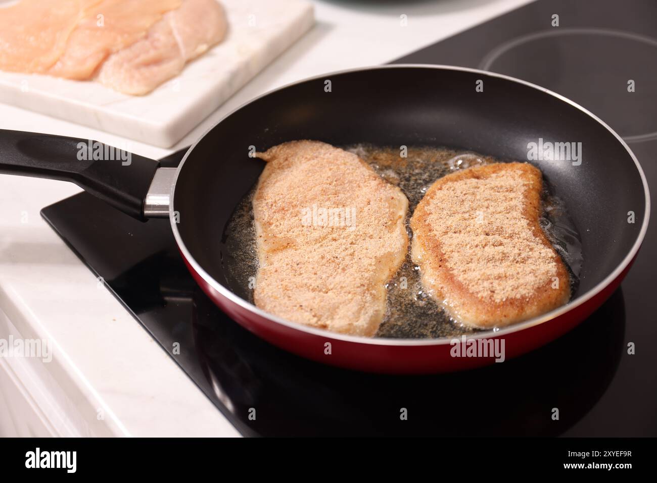 Wiener schnitzel in pan hi-res stock photography and images - Alamy