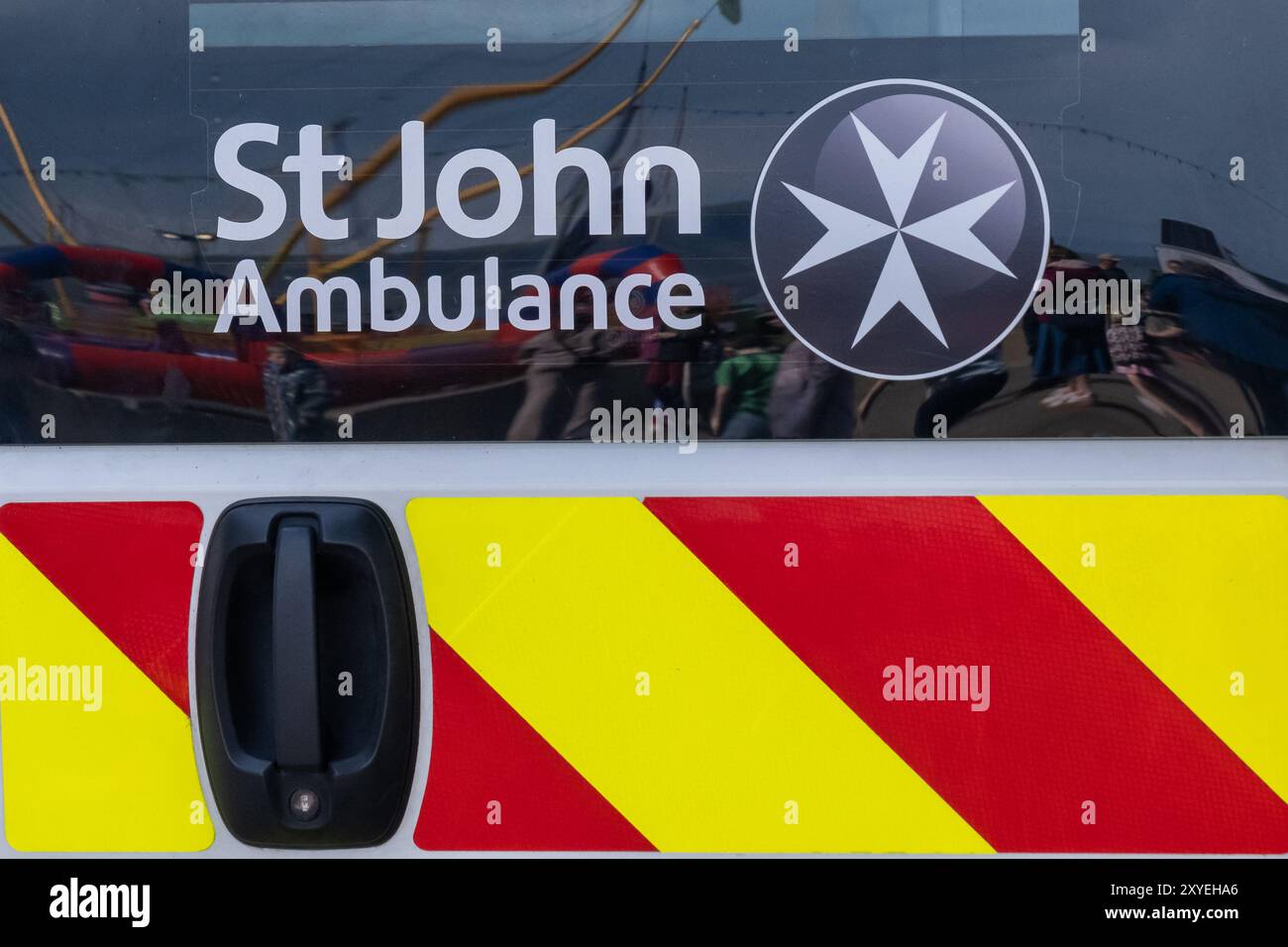 Paramedics uk logo hi-res stock photography and images - Alamy