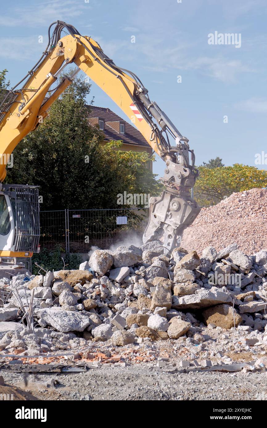 Excavator artisan hi-res stock photography and images - Alamy