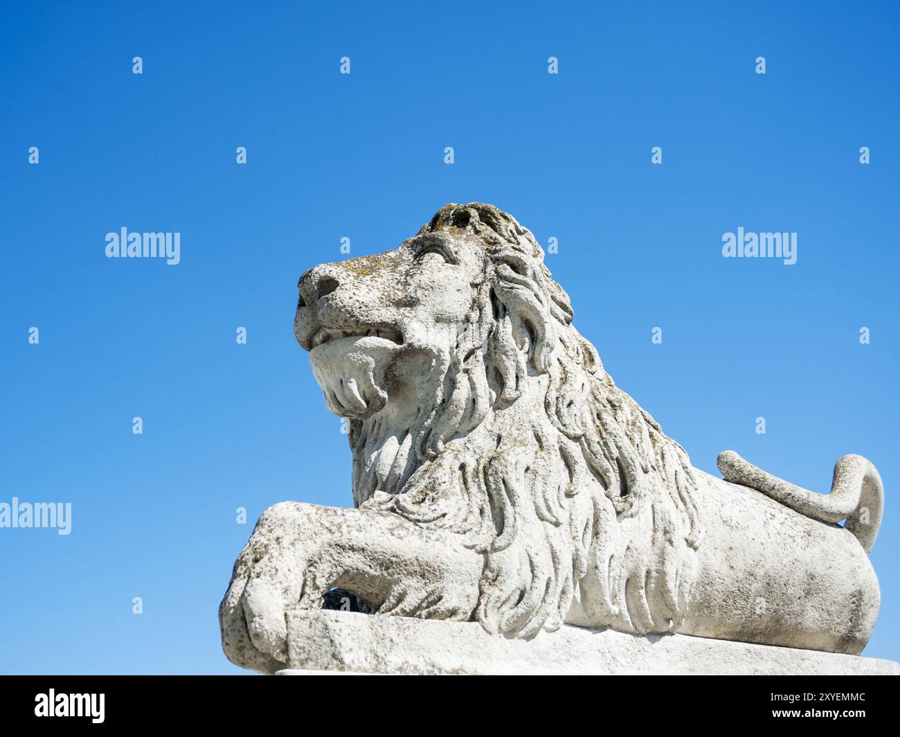 Statue of a friendly smiling lion Stock Photo - Alamy
