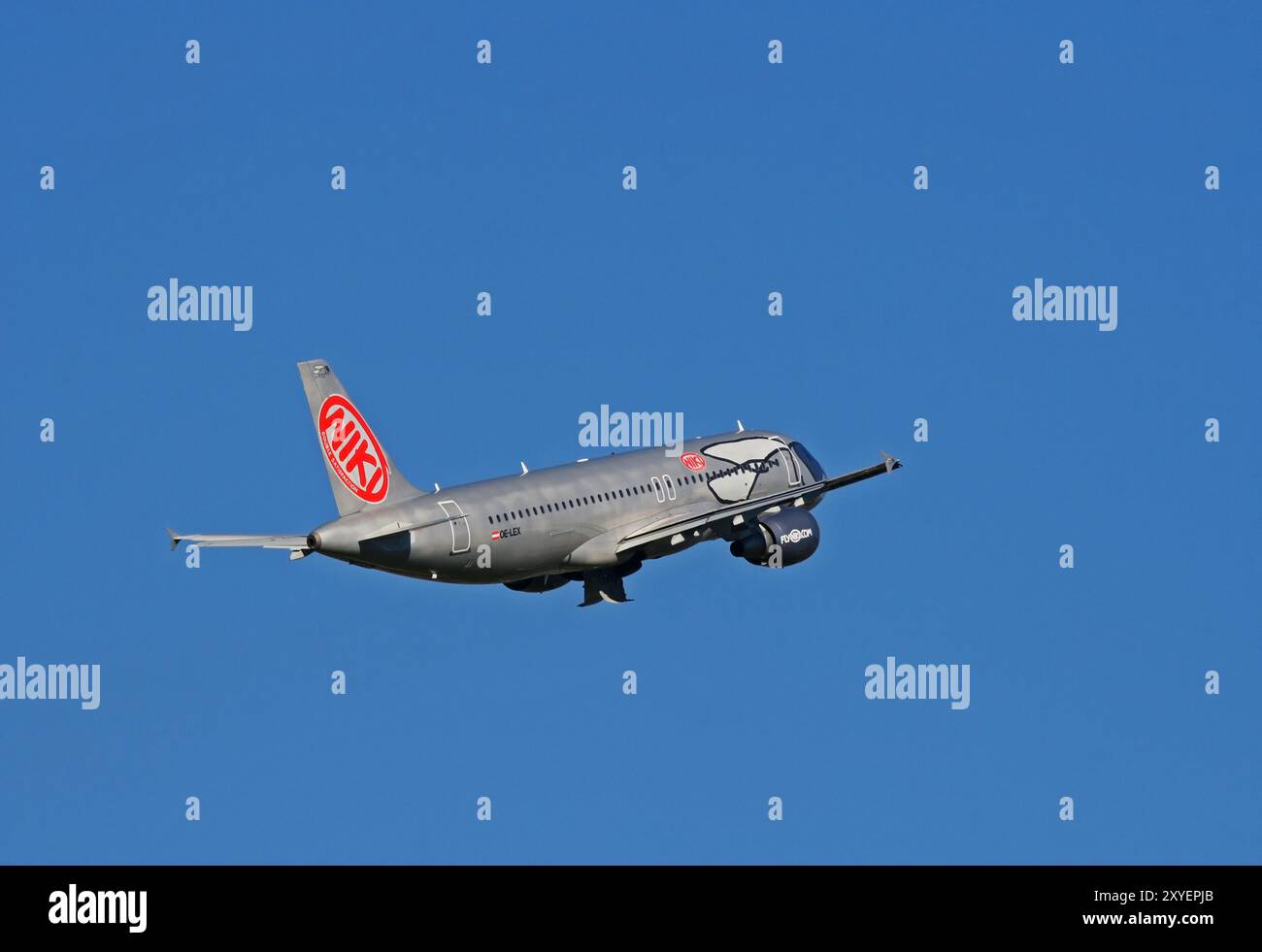 Niki airlines hi-res stock photography and images - Alamy