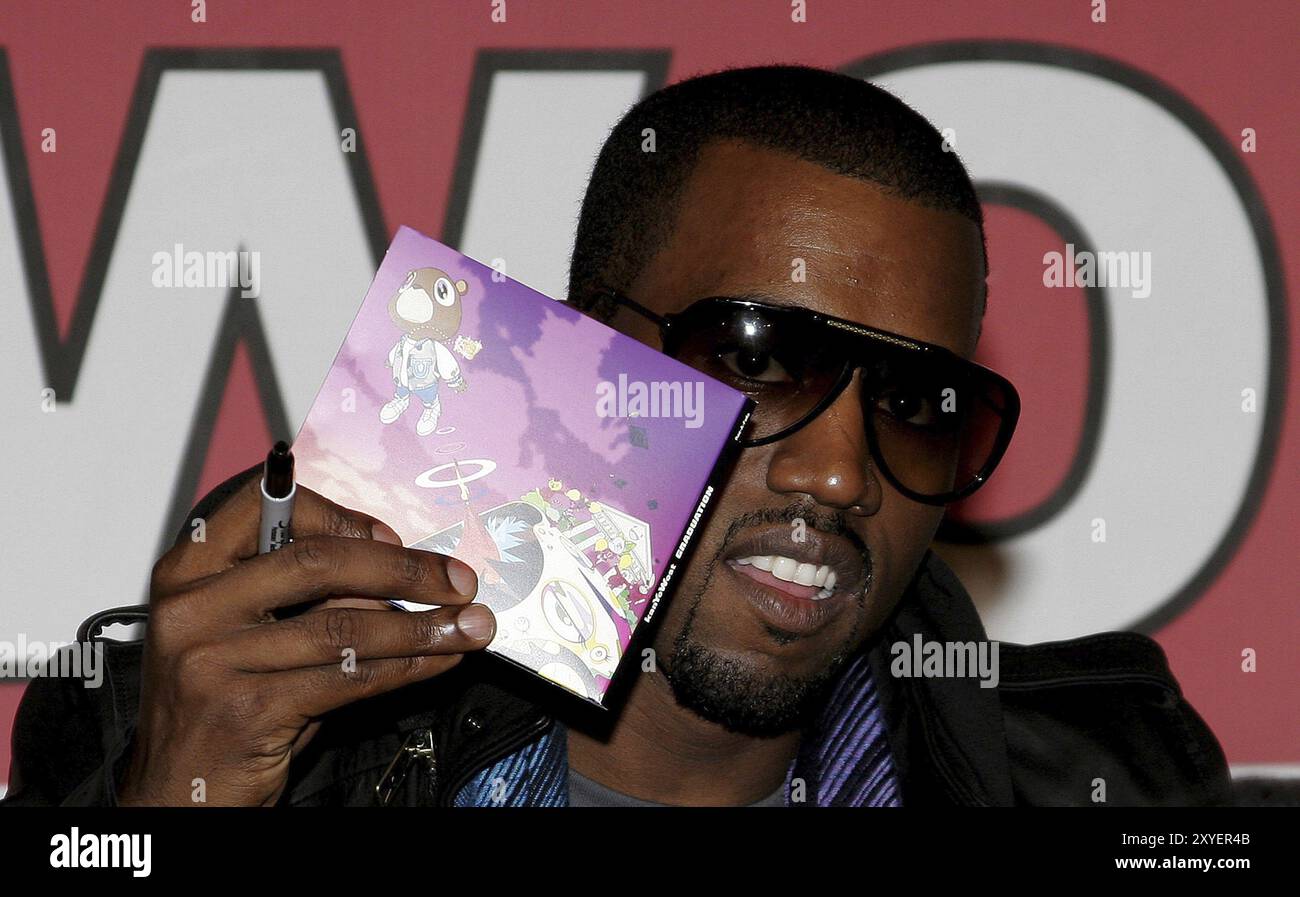 Kanye West fan event and in-store signing of his new album release ...