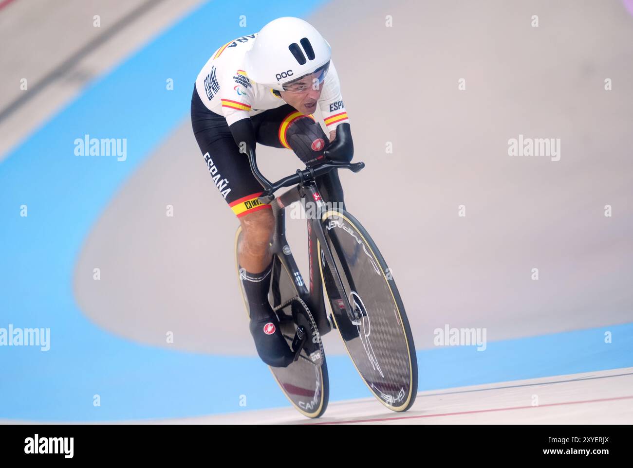 Spain's Ricardo Ten Argiles on his way to winning bronze in the Men's ...