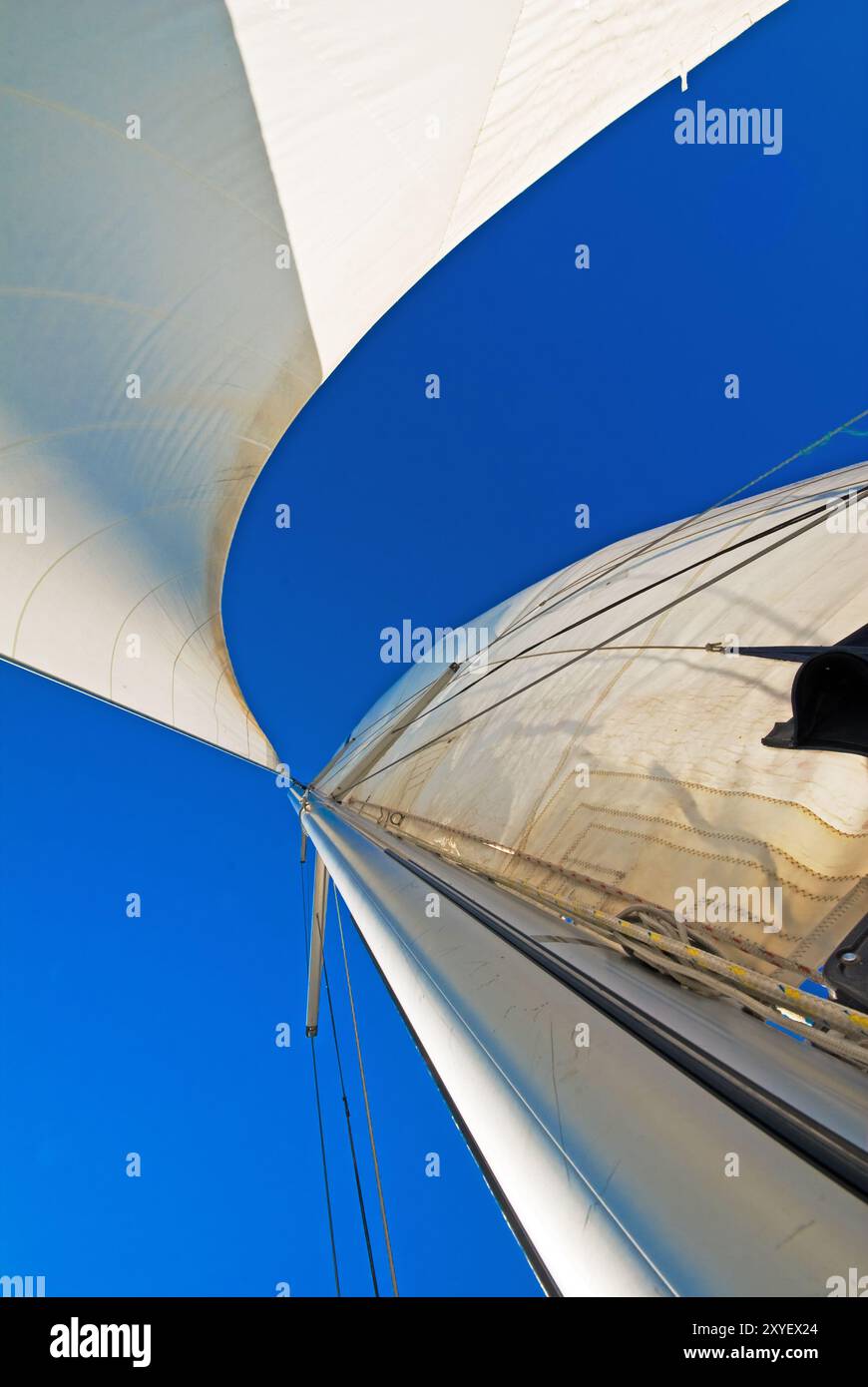 Empty masts sail boats hi-res stock photography and images - Alamy